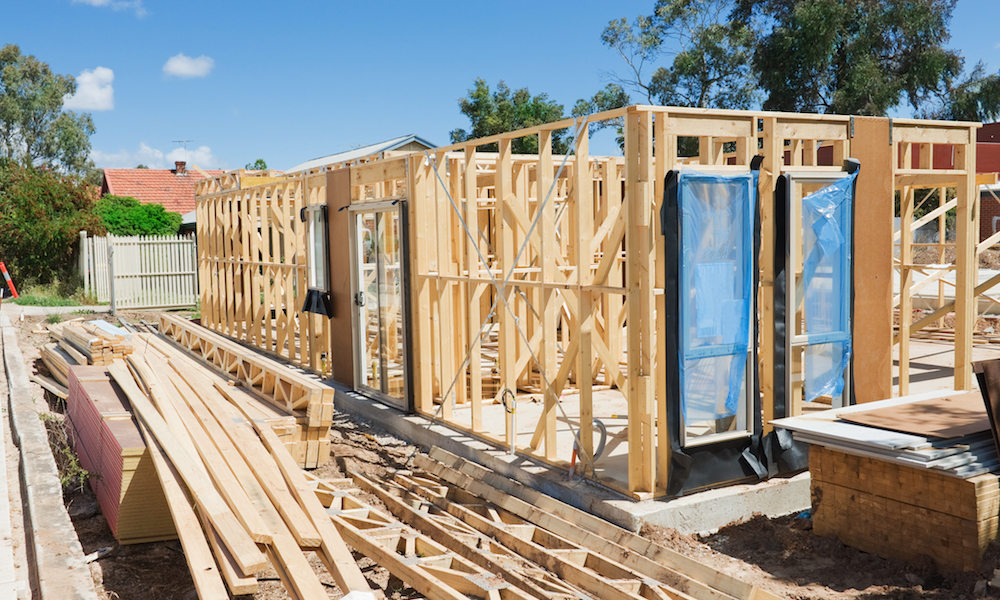 Bygga hus: En komplett guide (pris, regler, process)